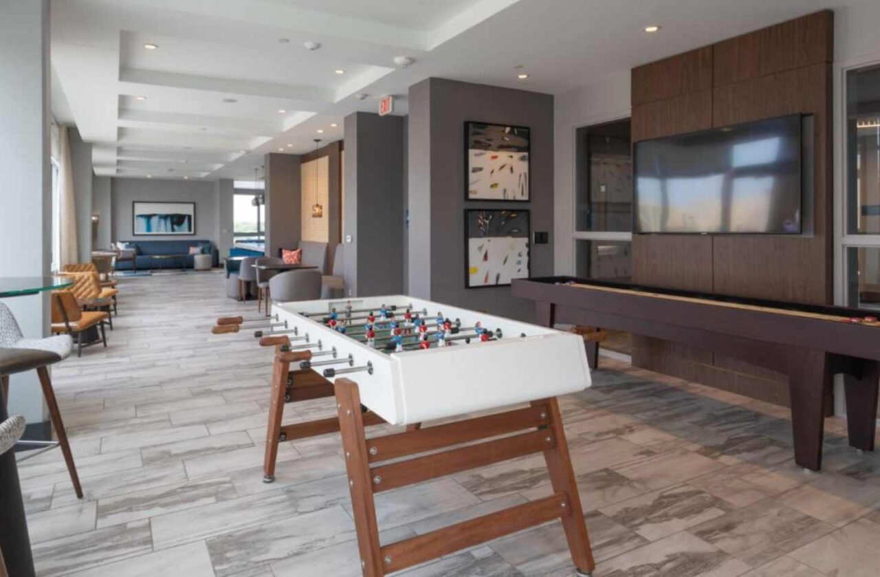Luxury One, Two & Three Bedroom Apartments And Townhomes For Rent In ...